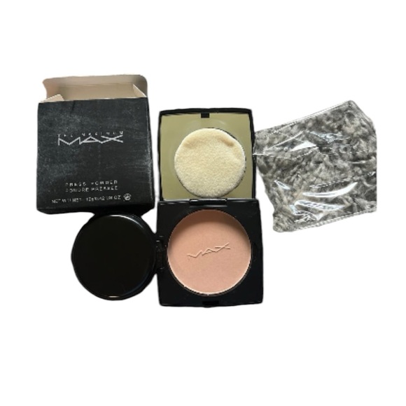 Maximum | Makeup | The Maximum Max Pressed Powder In Honey Beige Max 88 ...